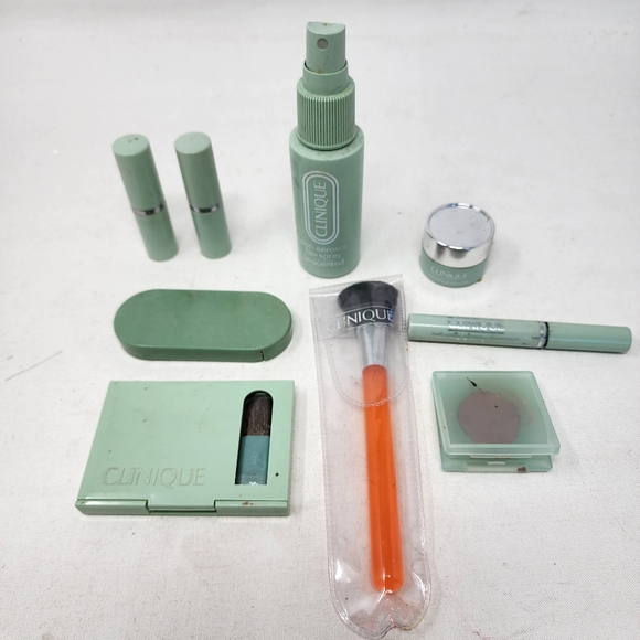 Clinique | Makeup | Vintage Clinique Lot Of 9 Piece Makeup Lot Classic ...